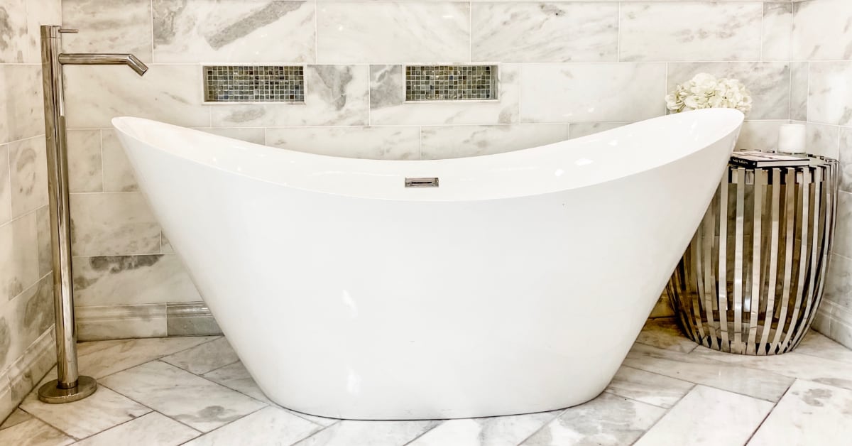 Freestanding Vs Built-In Tub at Ariel Sipes blog